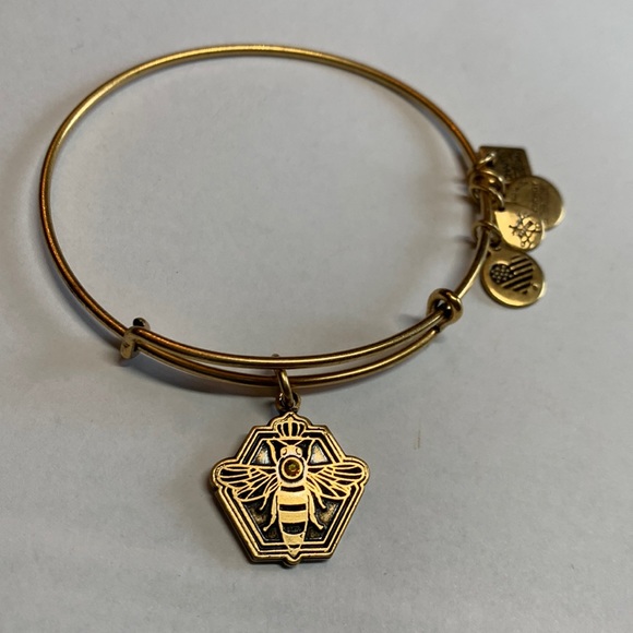 Alex and Ani | Jewelry | 32 Alex And Ani Queen Bee Beyonc Fan Rafaelian ...